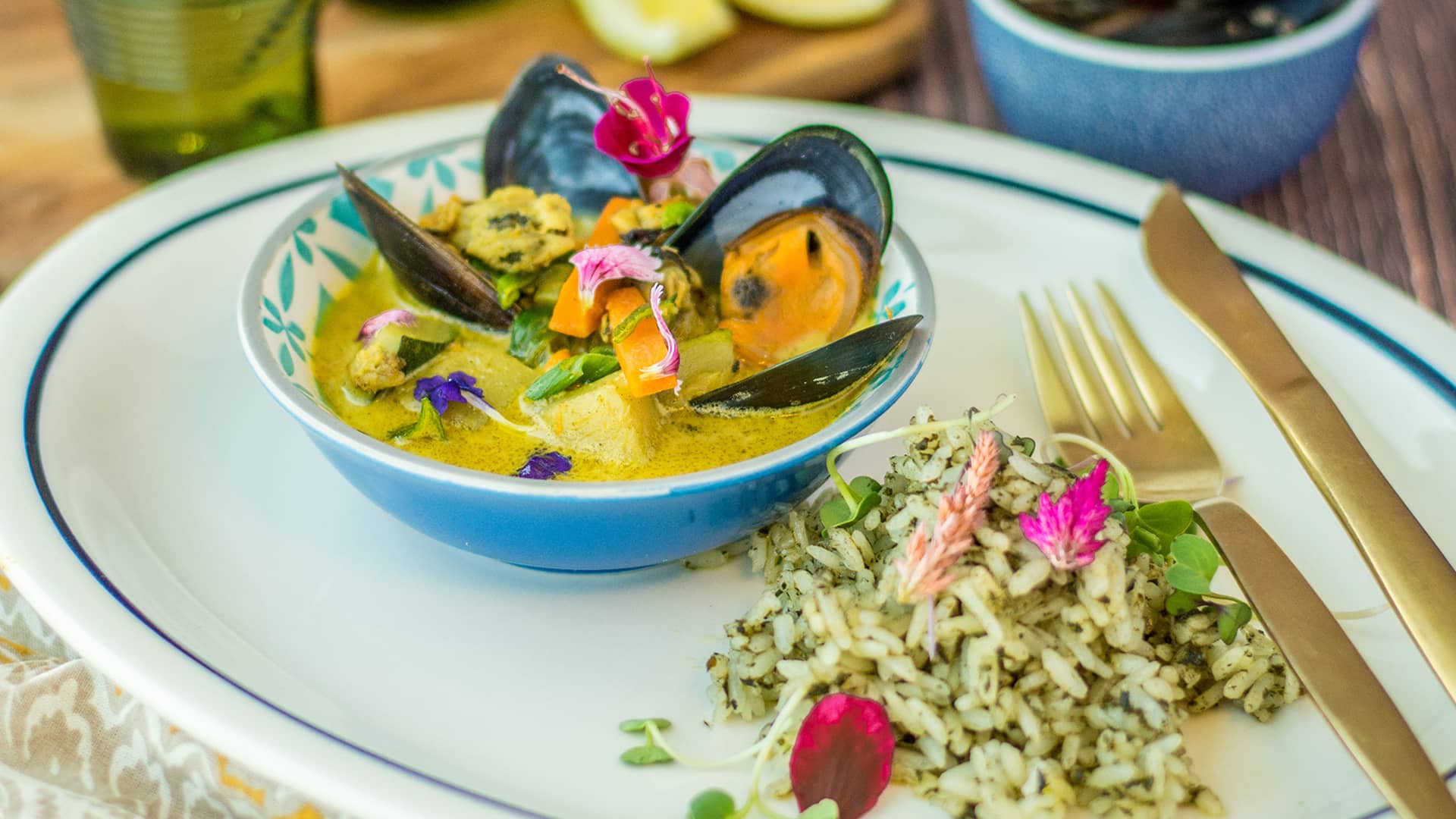 Curry Amarillo de Mejillones con Arroz a la Albahaca - Camanchaca